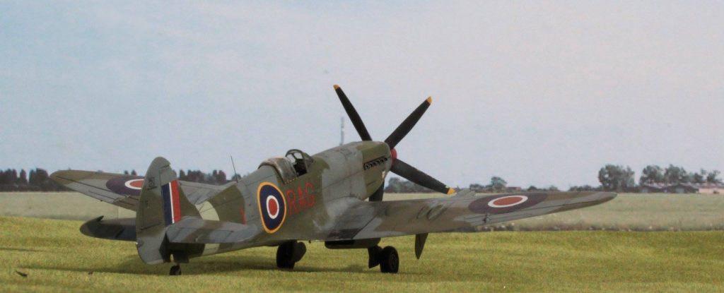 Vexillum Militaris - Supermarine Spitfire F Mk 21